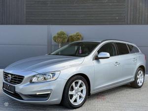 Pelēks Volvo V60 2013 Šauļi, ar dzinēja tilpumu 2.40 L un nobraukumu 283 tūkst. km par 8950 €, foto 5 vietnē AUTOMOTO.COM.LV