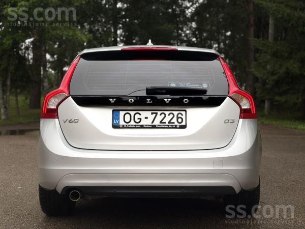 Pelēks Volvo V60 2013 Daugavpils, ar dzinēja tilpumu 2.00 L un nobraukumu 232 tūkst. km par 6490 €, foto 6 vietnē AUTOMOTO.COM.LV