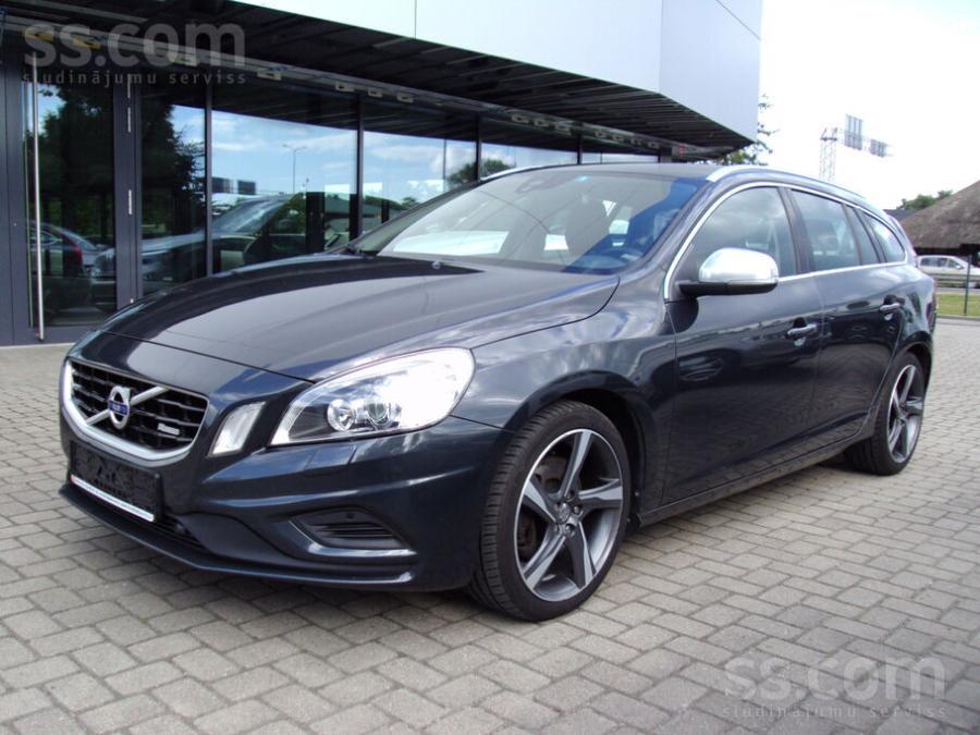 Grey Volvo V60 2013 in Riga, with an engine capacity of 2.40 L and mileage of 219 thousand km for 9400 €, photo 1 on AUTOMOTO.COM.LV