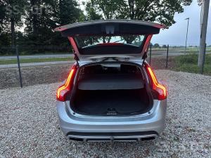 Pelēks Volvo V60 2013 Cēsis, ar dzinēja tilpumu 1.60 L un nobraukumu 0 tūkst. km par 5700 €, foto 12 vietnē AUTOMOTO.COM.LV