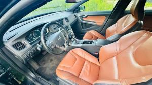 Grey Volvo V60 2013 in Ignalina, with an engine capacity of 0.00 L and mileage of 334 thousand km for 5450 €, photo 6 on AUTOMOTO.COM.LV