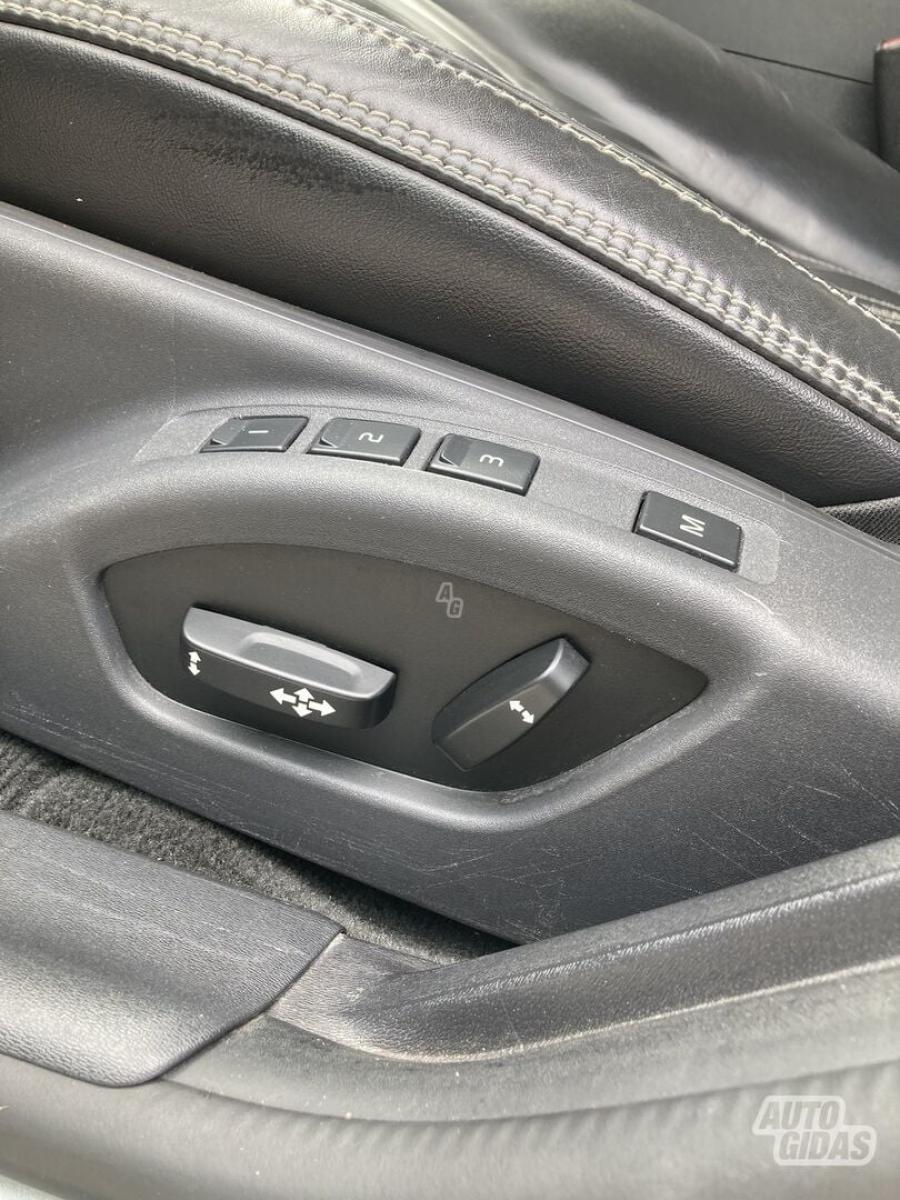 Grey Volvo V60 2013 in Vilnius, with an engine capacity of 2.40 L and mileage of 290 thousand km for 5850 €, photo 10 on AUTOMOTO.COM.LV