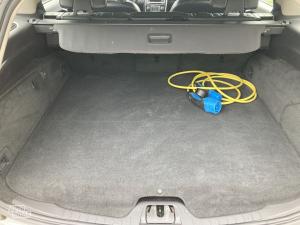 Grey Volvo V60 2013 in Vilnius, with an engine capacity of 2.40 L and mileage of 290 thousand km for 5850 €, photo 19 on AUTOMOTO.COM.LV
