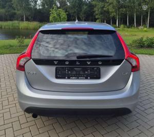 Pelēks Volvo V60 2013 Utena, ar dzinēja tilpumu 2.00 L un nobraukumu 265 tūkst. km par 6450 €, foto 11 vietnē AUTOMOTO.COM.LV