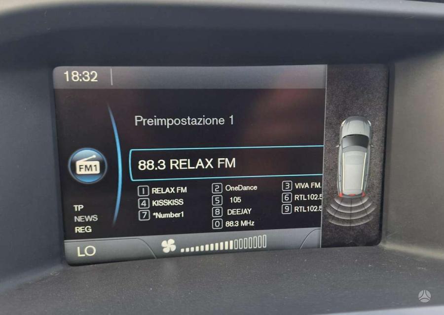 Pelēks Volvo V60 2013 Utena, ar dzinēja tilpumu 2.00 L un nobraukumu 265 tūkst. km par 6450 €, foto 26 vietnē AUTOMOTO.COM.LV