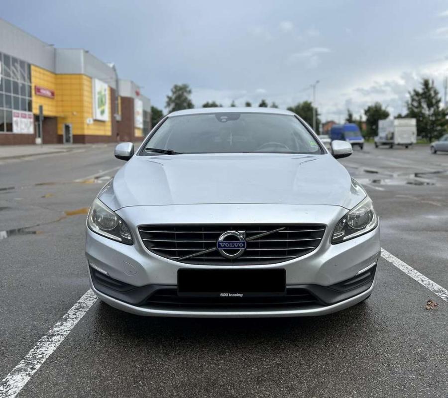 Pelēks Volvo V60 2013 Panevēža, ar dzinēja tilpumu 1.98 L un nobraukumu 291 tūkst. km par 6950 €, foto 1 vietnē AUTOMOTO.COM.LV