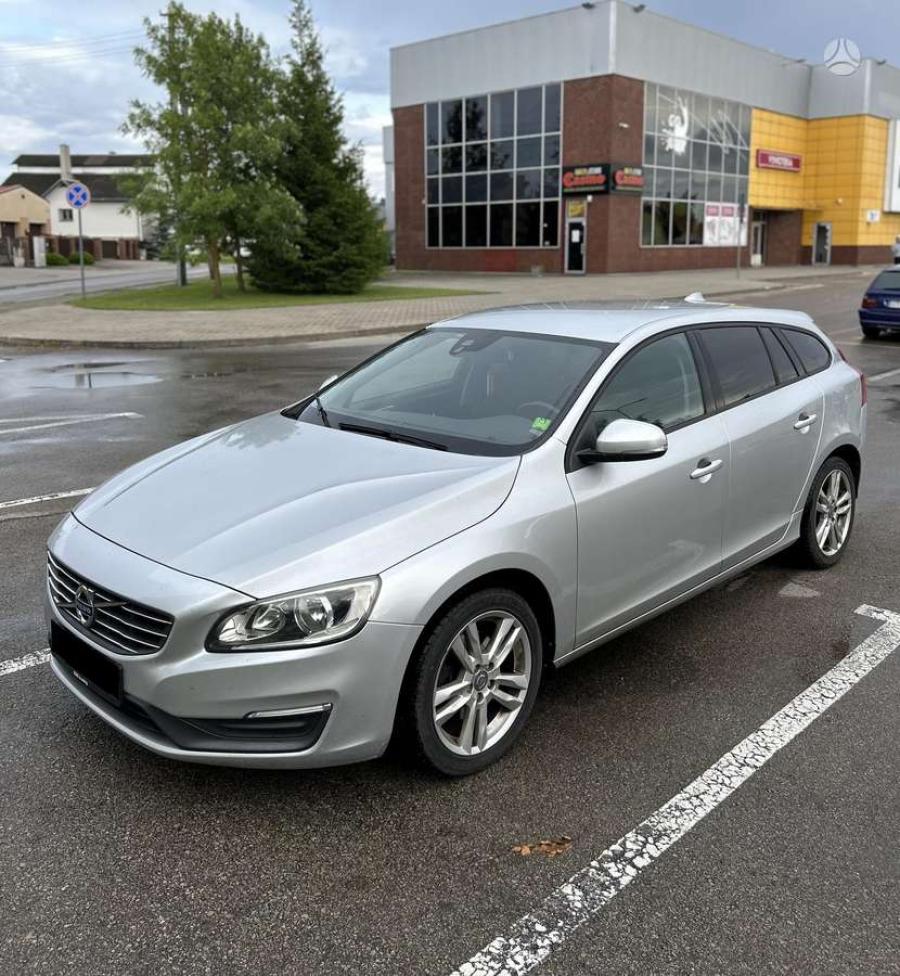 Pelēks Volvo V60 2013 Panevēža, ar dzinēja tilpumu 1.98 L un nobraukumu 291 tūkst. km par 6950 €, foto 4 vietnē AUTOMOTO.COM.LV