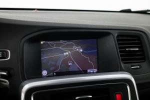 Pelēks Volvo V60 2013 Tallina, ar dzinēja tilpumu 1.60 L un nobraukumu 395 tūkst. km par 3299 €, foto 17 vietnē AUTOMOTO.COM.LV