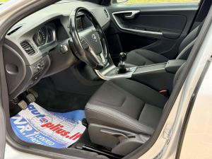 Grey Volvo V60 2013 in Ukmerge, with an engine capacity of 1.98 L and mileage of 230 thousand km for 5950 €, photo 10 on AUTOMOTO.COM.LV