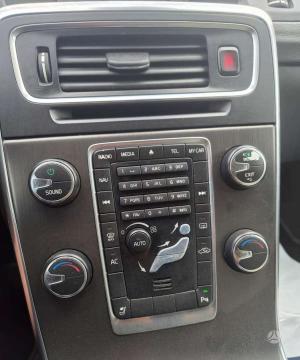 Grey Volvo V60 2013 in Utena, with an engine capacity of 2.00 L and mileage of 265 thousand km for 6490 €, photo 16 on AUTOMOTO.COM.LV