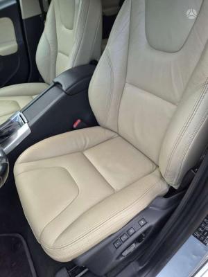 Grey Volvo V60 2013 in Utena, with an engine capacity of 2.00 L and mileage of 265 thousand km for 6490 €, photo 22 on AUTOMOTO.COM.LV