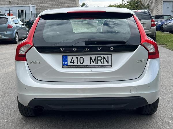 Grey Volvo V60 2013 in Narva, with an engine capacity of 1.60 L and mileage of 395 thousand km for 3999 €, photo 8 on AUTOMOTO.COM.LV
