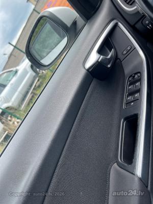 Pelēks Volvo V60 2013 Narva, ar dzinēja tilpumu 1.60 L un nobraukumu 395 tūkst. km par 3999 €, foto 18 vietnē AUTOMOTO.COM.LV