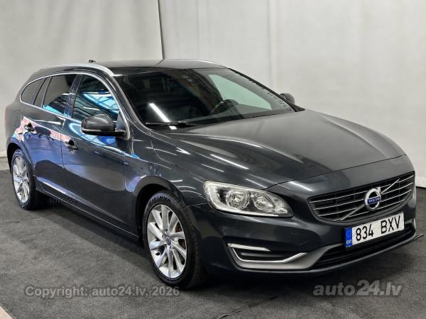 Вольво B60 2013 в Таллин на AUTOMOTO.COM.LV Серый Вольво B60 2013 в Таллин, объемом двигателя 1.60 л и пробегом 375 тыс. км за 4499 €, фото 1 на AUTOMOTO.COM.LV