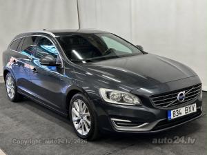 Grey Volvo V60 2013 in Tallinn, with an engine capacity of 1.60 L and mileage of 375 thousand km for 4499 €, photo  on AUTOMOTO.COM.LV