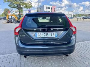 Серый Вольво B60 2013 в Таураге, объемом двигателя 2.40 л и пробегом 250 тыс. км за 7000 €, фото 9 на AUTOMOTO.COM.LV
