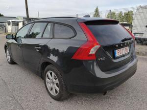 Pelēks Volvo V60 2013 Viļņa, ar dzinēja tilpumu 2.00 L un nobraukumu 278 tūkst. km par 5700 €, foto 6 vietnē AUTOMOTO.COM.LV