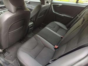 Pelēks Volvo V60 2013 Viļņa, ar dzinēja tilpumu 2.00 L un nobraukumu 278 tūkst. km par 5700 €, foto 14 vietnē AUTOMOTO.COM.LV
