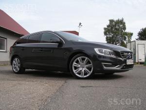 Серый Вольво B60 2013 в Рига, объемом двигателя 2.40 л и пробегом 0 тыс. км за 8350 €, фото  на AUTOMOTO.COM.LV