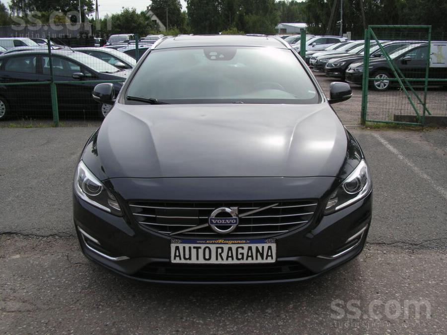 Grey Volvo V60 2013 in Riga, with an engine capacity of 2.40 L and mileage of 0 thousand km for 8350 €, photo 6 on AUTOMOTO.COM.LV
