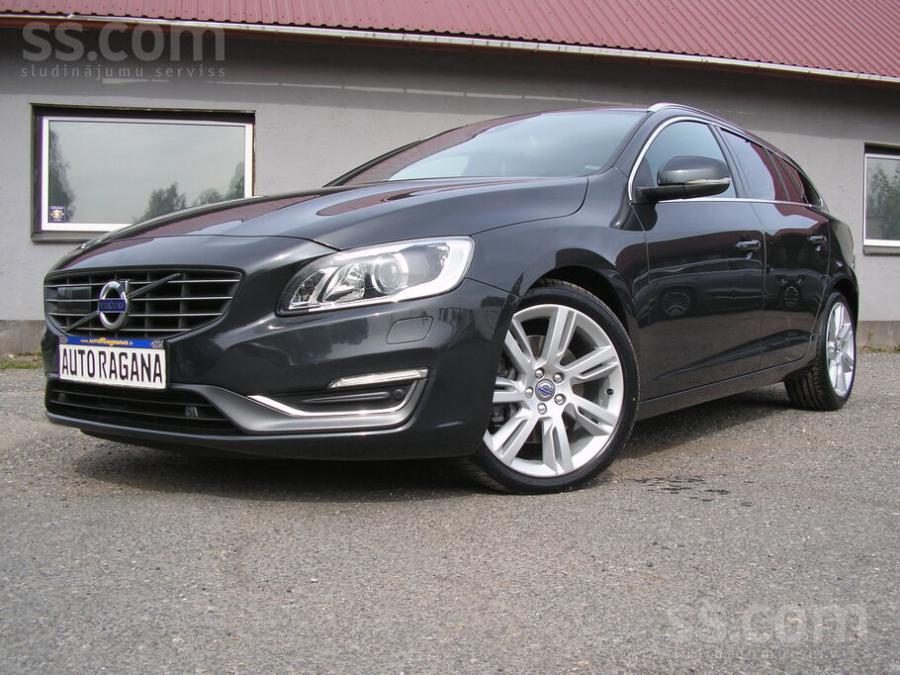 Grey Volvo V60 2013 in Riga, with an engine capacity of 2.40 L and mileage of 0 thousand km for 8350 €, photo 10 on AUTOMOTO.COM.LV
