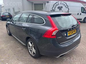 Grey Volvo V60 2013 in Riga, with an engine capacity of 2.40 L and mileage of 341 thousand km for 3994 €, photo 5 on AUTOMOTO.COM.LV