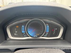 Grey Volvo V60 2013 in Riga, with an engine capacity of 2.40 L and mileage of 341 thousand km for 3994 €, photo 7 on AUTOMOTO.COM.LV