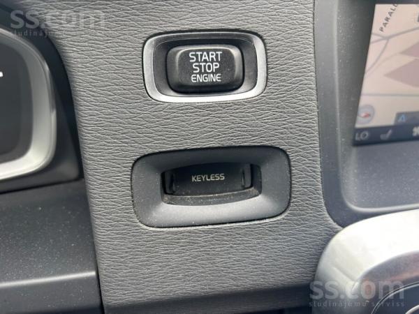 Pelēks Volvo V60 2013 Rīga, ar dzinēja tilpumu 2.40 L un nobraukumu 341 tūkst. km par 3994 €, foto 9 vietnē AUTOMOTO.COM.LV