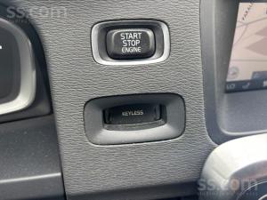 Grey Volvo V60 2013 in Riga, with an engine capacity of 2.40 L and mileage of 341 thousand km for 3994 €, photo 9 on AUTOMOTO.COM.LV