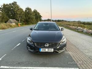Pelēks Volvo V60 2013 Tallina, ar dzinēja tilpumu 2.00 L un nobraukumu 247 tūkst. km par 6800 €, foto 3 vietnē AUTOMOTO.COM.LV