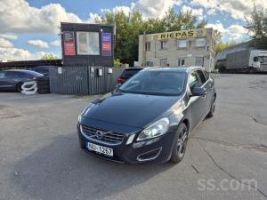 Серый Вольво B60 2013 в Рига, объемом двигателя 2.40 л и пробегом 298 тыс. км за 4990 €, фото  на AUTOMOTO.COM.LV