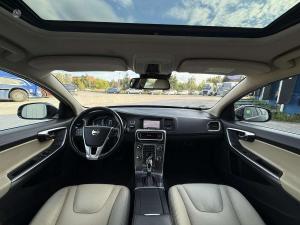 Pelēks Volvo V60 2013 Alīta, ar dzinēja tilpumu 2.40 L un nobraukumu 278 tūkst. km par 5999 €, foto 7 vietnē AUTOMOTO.COM.LV