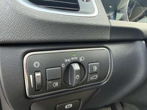Pelēks Volvo V60 2013 Alīta, ar dzinēja tilpumu 2.40 L un nobraukumu 278 tūkst. km par 5999 €, foto 13 vietnē AUTOMOTO.COM.LV
