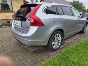 Grey Volvo V60 2013 in Kaunas, with an engine capacity of 2.40 L and mileage of 334 thousand km for 5900 €, photo 7 on AUTOMOTO.COM.LV