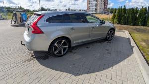 Серый Вольво B60 2013 в Клайпеда, объемом двигателя 2.40 л и пробегом 393 тыс. км за 4400 €, фото 8 на AUTOMOTO.COM.LV