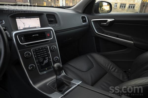 Серый Вольво B60 2013 в Елгава, объемом двигателя 2.00 л и пробегом 0 тыс. км за 5650 €, фото 10 на AUTOMOTO.COM.LV