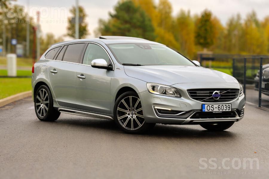 Grey Volvo V60 2013 in Jelgava, with an engine capacity of 2.40 L and mileage of 224 thousand km for 9250 €, photo 4 on AUTOMOTO.COM.LV