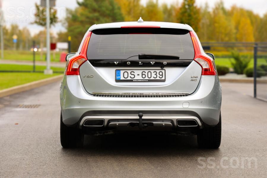 Grey Volvo V60 2013 in Jelgava, with an engine capacity of 2.40 L and mileage of 224 thousand km for 9250 €, photo 6 on AUTOMOTO.COM.LV