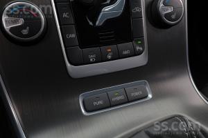 Grey Volvo V60 2013 in Jelgava, with an engine capacity of 2.40 L and mileage of 224 thousand km for 9250 €, photo 19 on AUTOMOTO.COM.LV