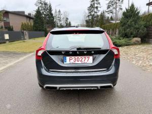 Grey Volvo V60 2014 in Vilnius, with an engine capacity of 2.40 L and mileage of 285 thousand km for 8200 €, photo 4 on AUTOMOTO.COM.LV