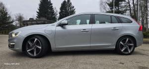 Grey Volvo V60 2014 in Kazlu Ruda, with an engine capacity of 2.40 L and mileage of 295 thousand km for 7300 €, photo 12 on AUTOMOTO.COM.LV