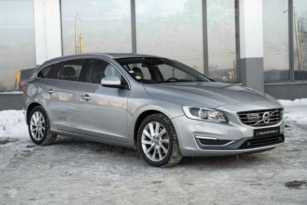 Pelēks Volvo V60 2014 Viļņa, ar dzinēja tilpumu 2.40 L un nobraukumu 243 tūkst. km par 9300 €, foto 8 vietnē AUTOMOTO.COM.LV