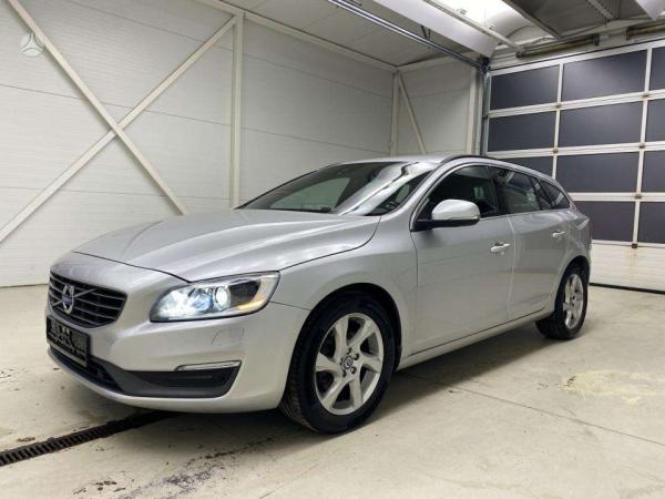 Pelēks Volvo V60 2014 Radviliškis, ar dzinēja tilpumu 1.98 L un nobraukumu 142 tūkst. km par 8150 €, foto 1 vietnē AUTOMOTO.COM.LV