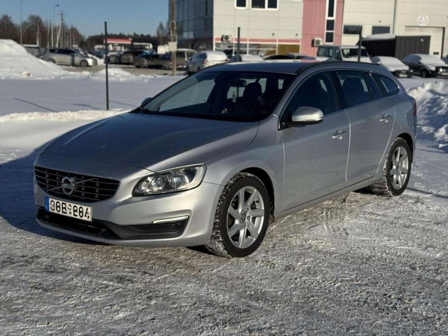 Pelēks Volvo V60 2014 Tauragė, ar dzinēja tilpumu 1.98 L un nobraukumu 258 tūkst. km par 6300 €, foto 3 vietnē AUTOMOTO.COM.LV