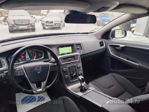 Pelēks Volvo V60 2014 Paide, ar dzinēja tilpumu 2.00 L un nobraukumu 177 tūkst. km par 7990 €, foto 15 vietnē AUTOMOTO.COM.LV
