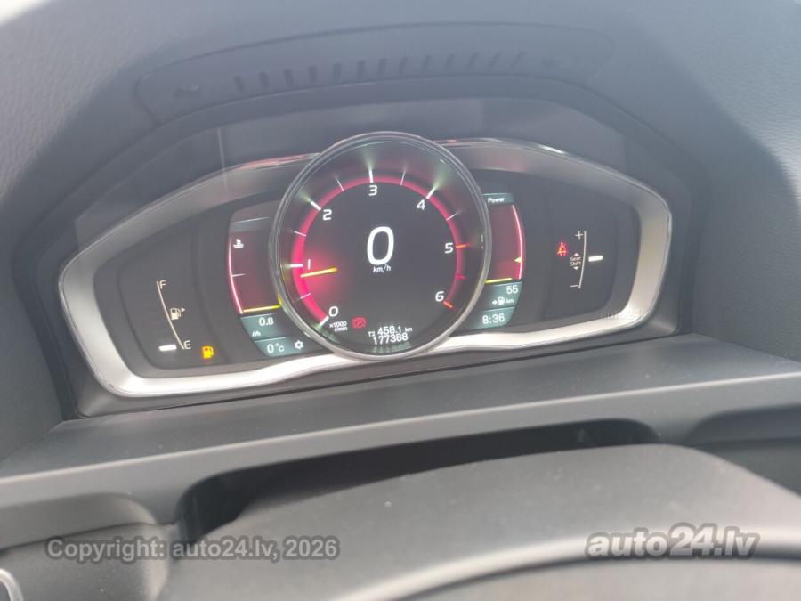 Pelēks Volvo V60 2014 Paide, ar dzinēja tilpumu 2.00 L un nobraukumu 177 tūkst. km par 7990 €, foto 23 vietnē AUTOMOTO.COM.LV