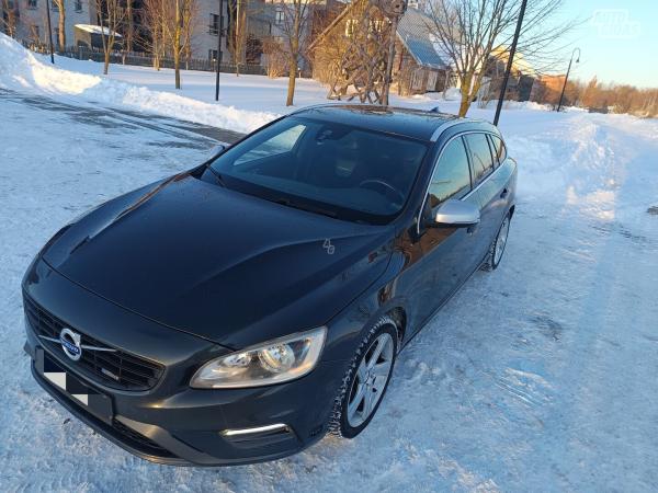 Grey Volvo V60 2014 in Siauliai, with an engine capacity of 2.00 L and mileage of 327 thousand km for 6350 €, photo 11 on AUTOMOTO.COM.LV