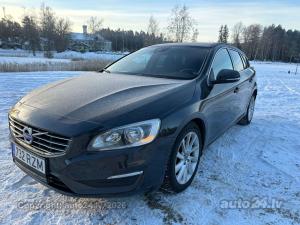 Pelēks Volvo V60 2014 Tallina, ar dzinēja tilpumu 2.00 L un nobraukumu 267 tūkst. km par 6450 €, foto  vietnē AUTOMOTO.COM.LV