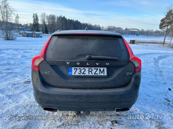Pelēks Volvo V60 2014 Tallina, ar dzinēja tilpumu 2.00 L un nobraukumu 267 tūkst. km par 6450 €, foto 5 vietnē AUTOMOTO.COM.LV