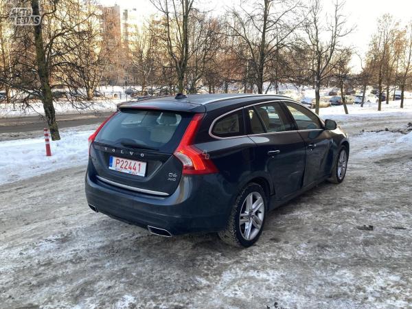 Pelēks Volvo V60 2014 Viļņa, ar dzinēja tilpumu 2.40 L un nobraukumu 300 tūkst. km par 5750 €, foto 7 vietnē AUTOMOTO.COM.LV